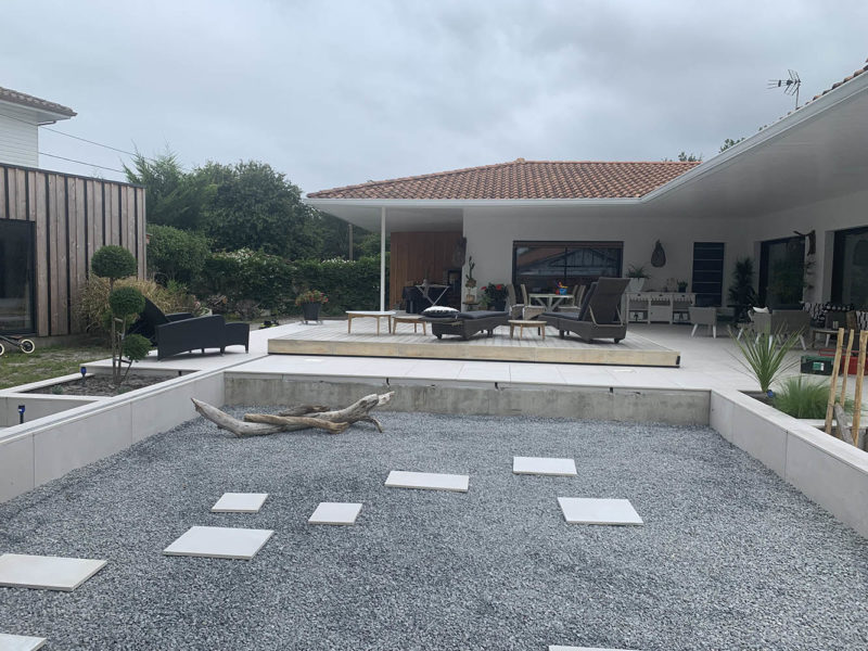 L'installation de votre Terrasse Mobiles DIBLUE sur votre bassin