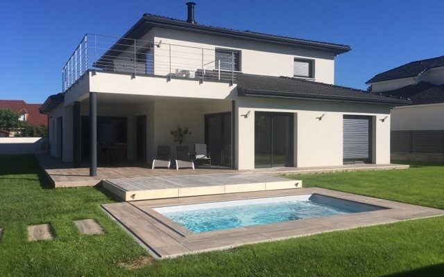 L'installation de votre Terrasse Mobiles DIBLUE sur votre bassin